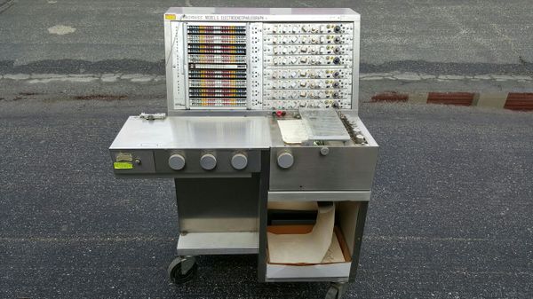 Vintage Grass Model 6 EEG Machine (Antiques) in Ontario, CA